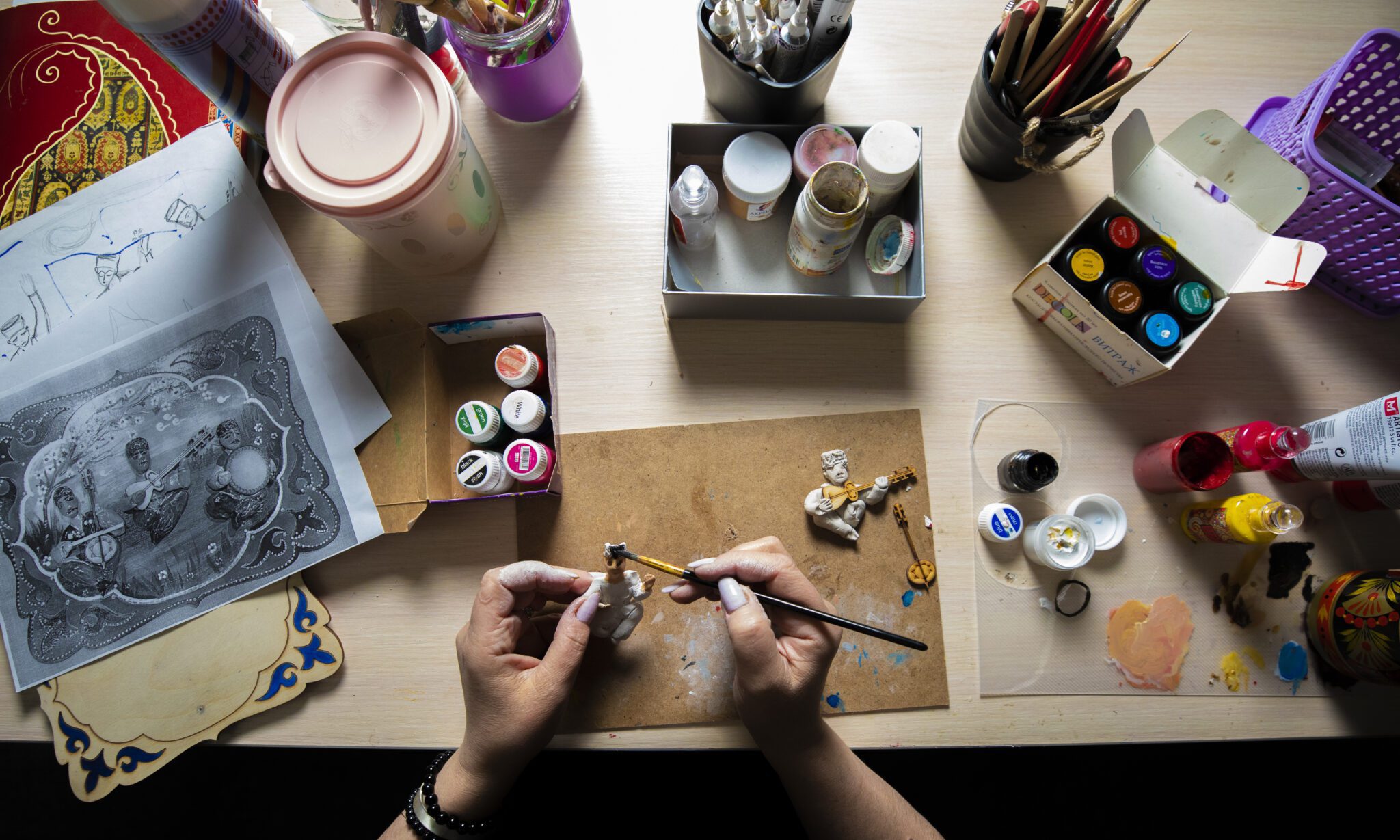 Why Do People Love Handmade Paintings - Trendy Threads